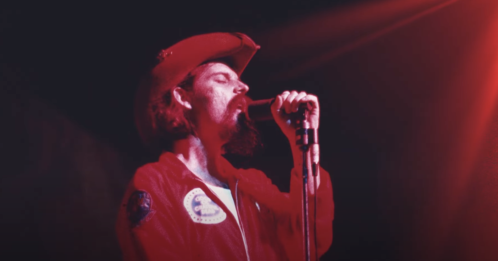 Listen: Grateful Dead HQ Shares 12/10/71 "Mr. Charlie"