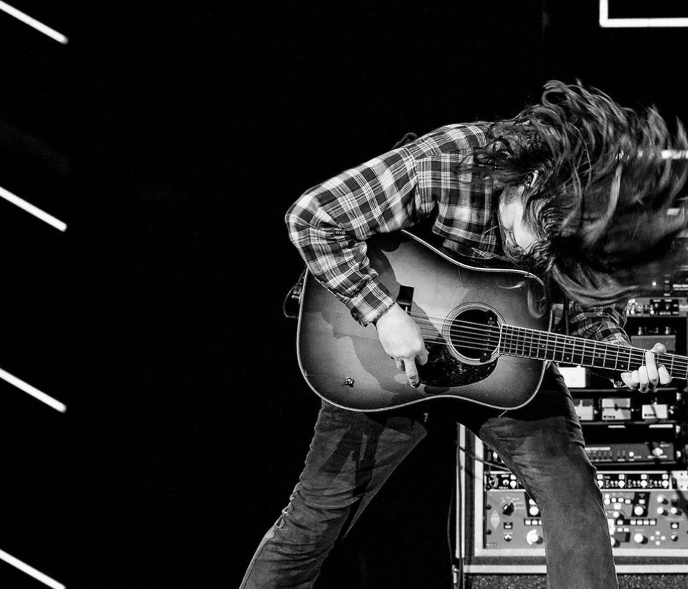 Billy Strings Concludes Red Rocks Run with Intimate "Freedom"