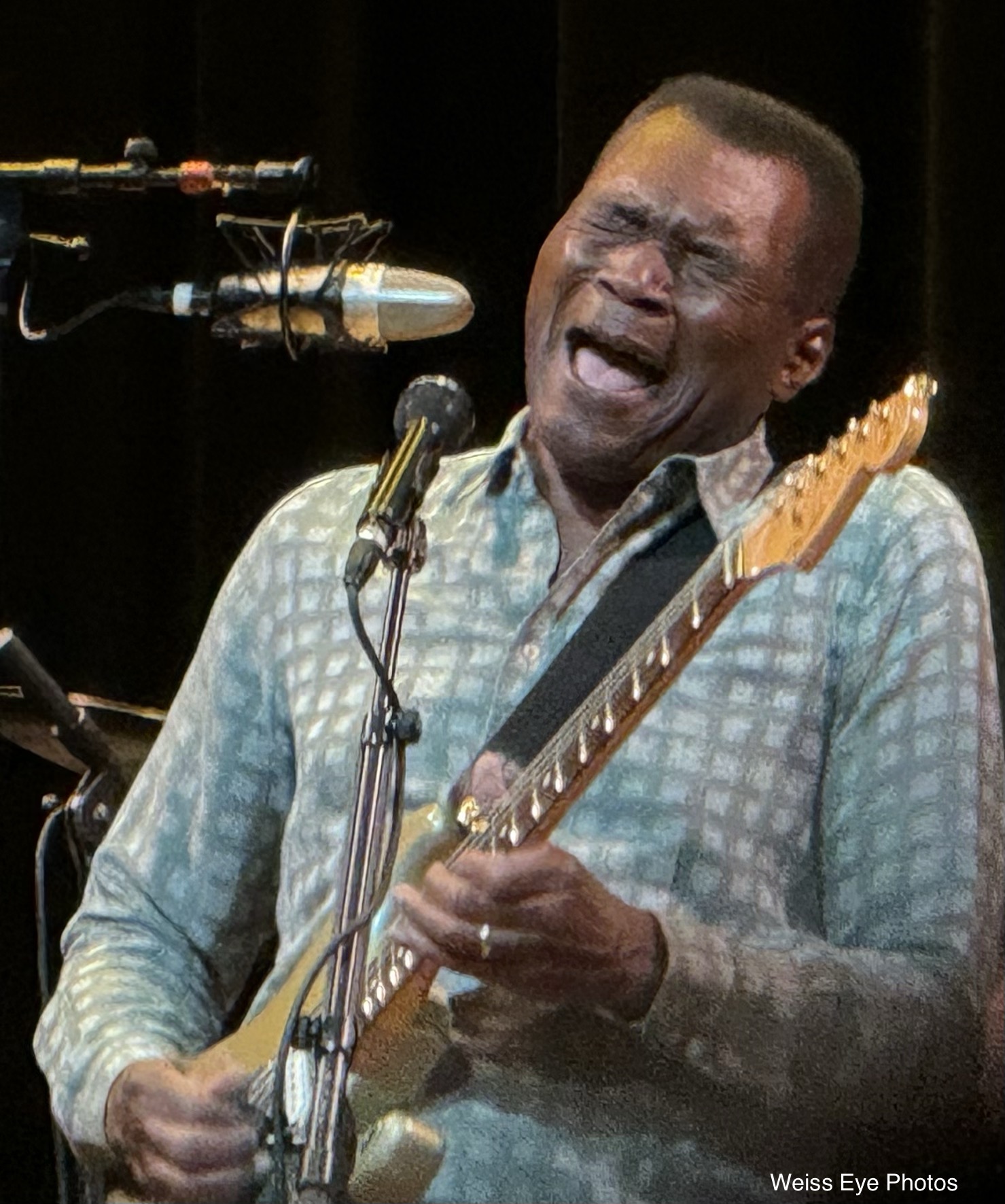 Robert Cray Band at Lincoln Theatre